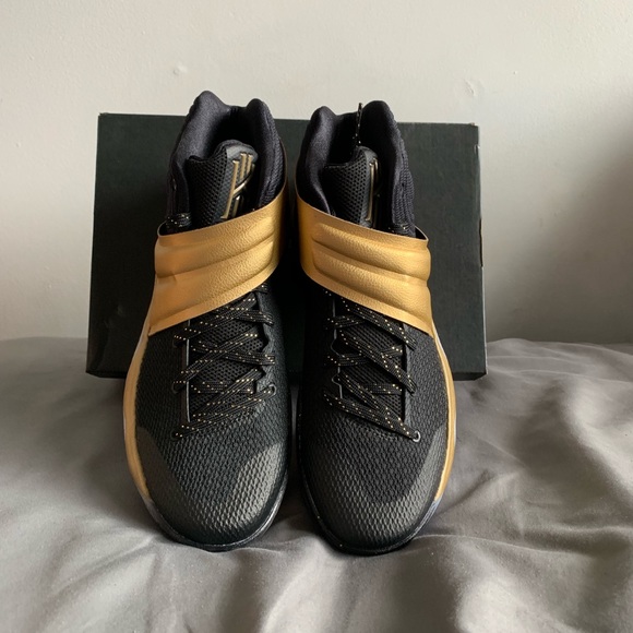 Nike | Shoes | Nike Id Kyrie 2 Championship Pack Blackgold Sz | Poshmark